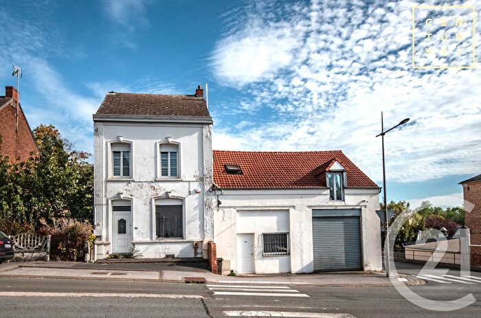 Ferrière-la-Grande : Maison 6 pièces à vendre