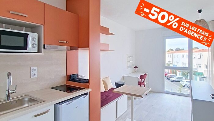 Appartement 1 pièce à Rochefort, Centre-ville, à louer
