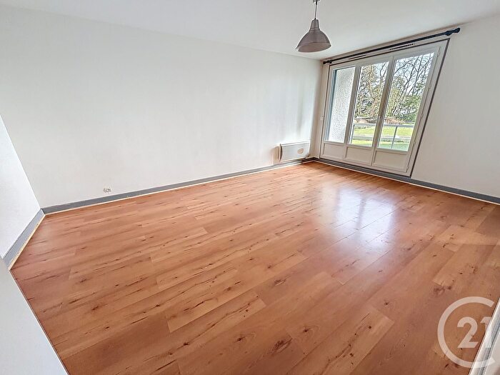 Appartement à louer - Orléans, La Croix Saint-Marceau, La Mouillère, Pré Pinson - 1 pièce