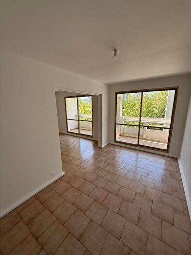 Le-Prainet, Décines-Charpieu - Appartement 3 pièces à louer