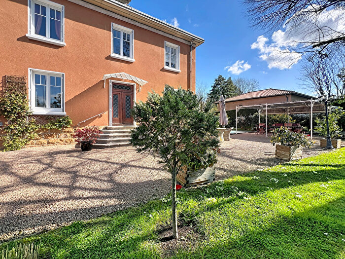 Maison à vendre - Limas - 8 pièces - 4 chambres