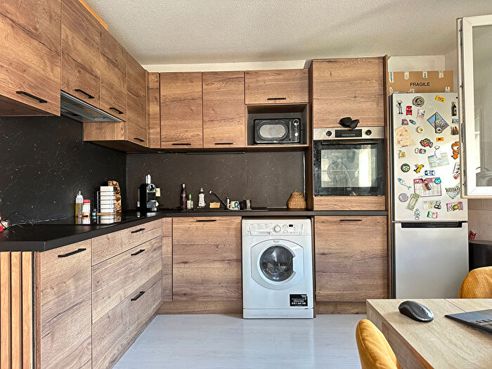 Appartement 3 pièces à vendre - Billère, Centre-ville