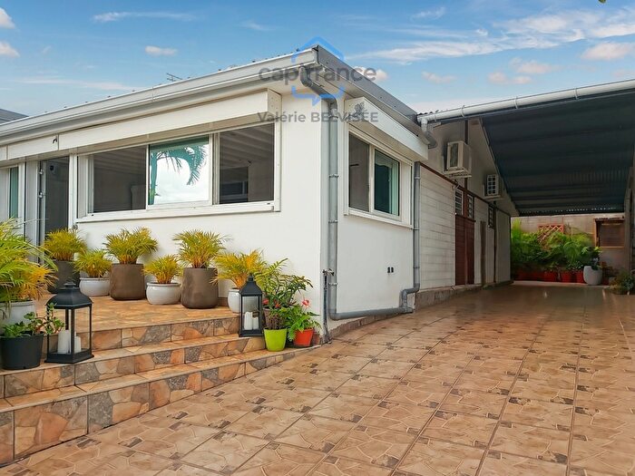 Saint-Pierre, Terre Sainte, Université : Maison 3 pièces à vendre