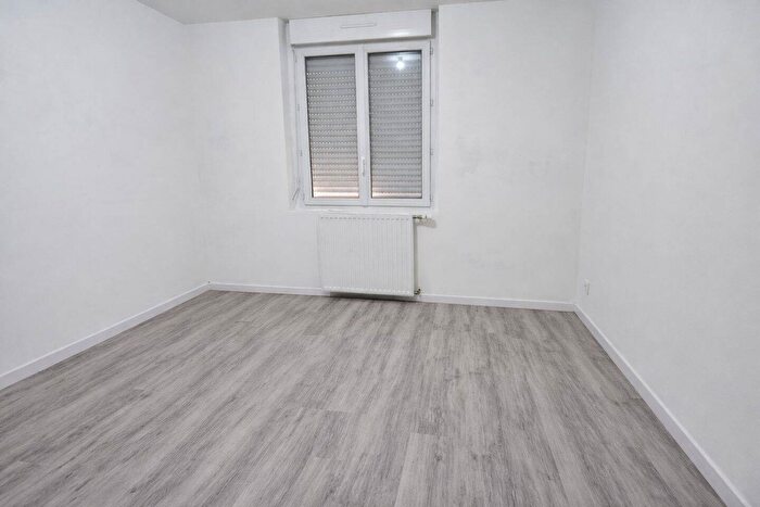 Maison à louer - Teillé - 5 pièces - 4 chambres