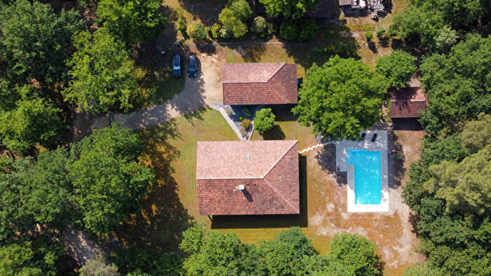 Maison 6 pièces à vendre à Garein