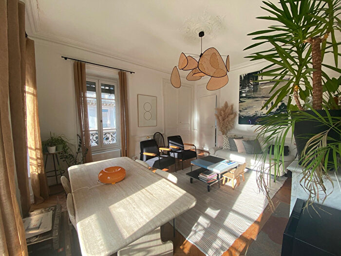 Appartement à louer - Lyon e , Tête dOr, Vitton - 4 pièces - 3 chambres