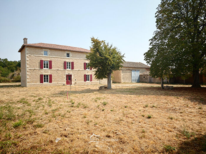 Maison 6 pièces à vendre à Lezay