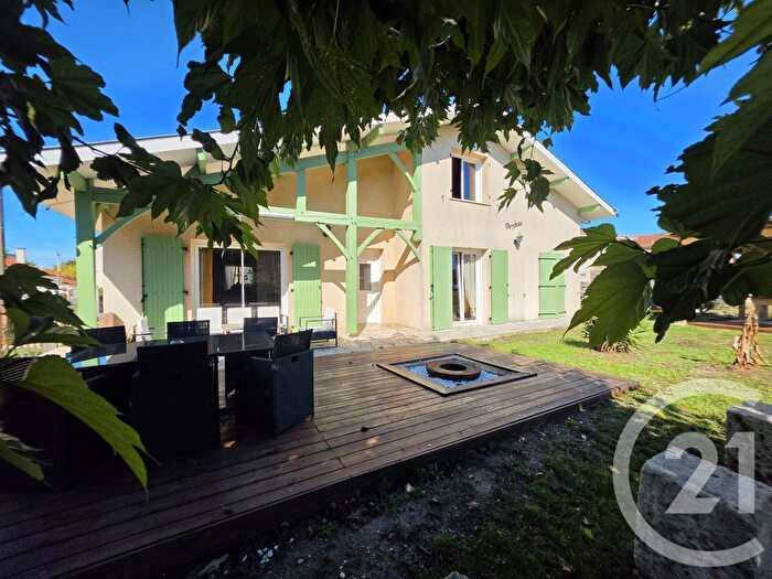 Maison 6 pièces à vendre à Valeyrac