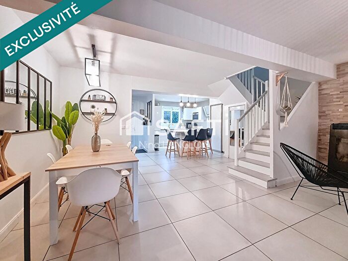 Maison à vendre - Lésigny - 6 pièces - 4 chambres