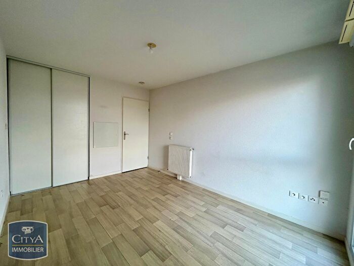 Appartement à louer - Tours, Giraudeau - 1 pièce