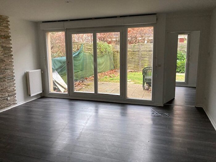 Appartement à vendre - Savigny-le-Temple - 5 pièces