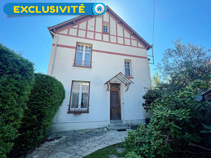 Maison à vendre - Châteauneuf-sur-Loire - 7 pièces - 6 chambres