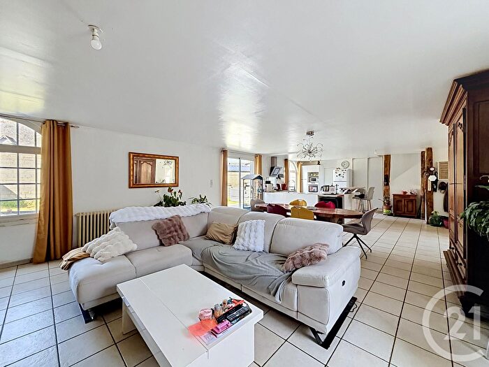Maison 5 pièces à vendre à Saint-Glen