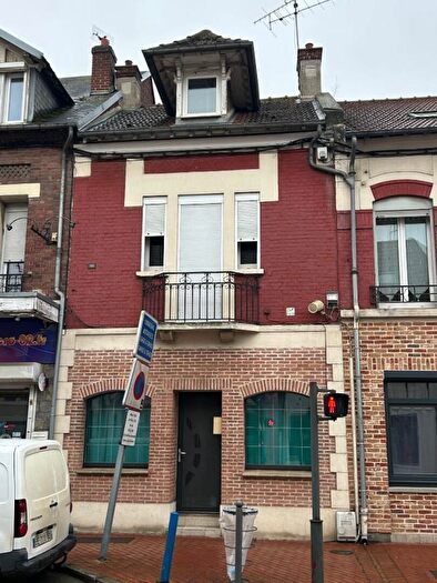 Maison à vendre - Chauny, Centre-ville, Chaussée, Brouage, Beauséjour - 5 pièces - 3 chambres
