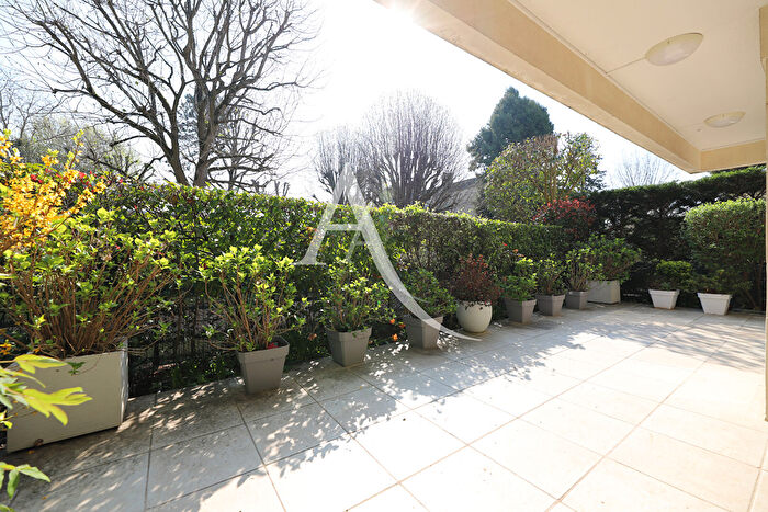 Appartement à vendre - Chatou, Sud - 5 pièces - 3 chambres