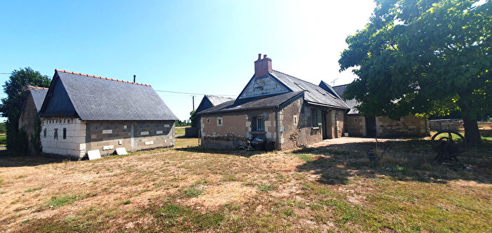 Beaufort-en-Vallée - Maison 3 pièces à vendre