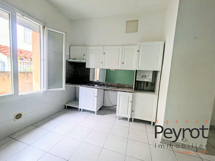Perpignan, Saint-Martin - Appartement 4 pièces à louer
