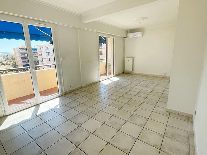 Hyères, Centre-ville - Appartement 2 pièces à vendre