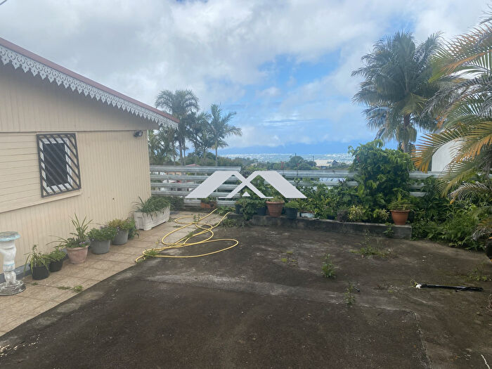 Maison à vendre - Le Tampon, Pont dYves - 5 pièces - 3 chambres