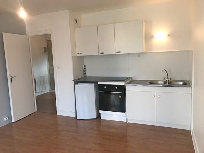 Appartement à louer - Aurillac, Stade, Alouettes, Massigoux - 2 pièces - 1 chambre