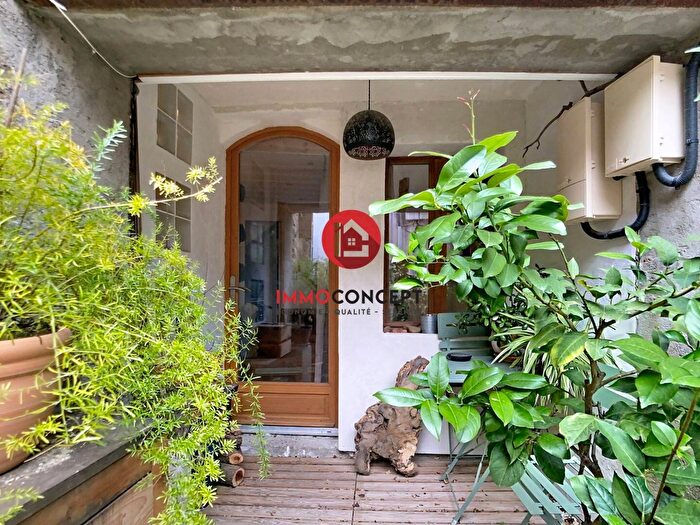 Maison à louer - Saint-Geniès-de-Comolas - 3 pièces - 1 chambre