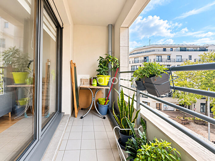 Appartement 2 pièces à vendre à Issy-les-Moulineaux, Les Iles, La Ferme