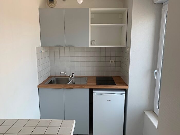 Appartement à louer - Brest, Kérinou, Saint-Luc - 1 pièce