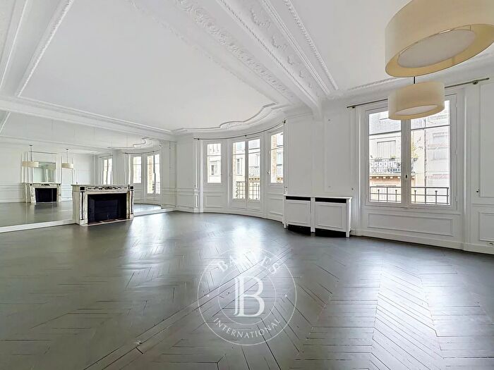 Appartement 7 pièces à Paris 16ème, Dauphine, à louer
