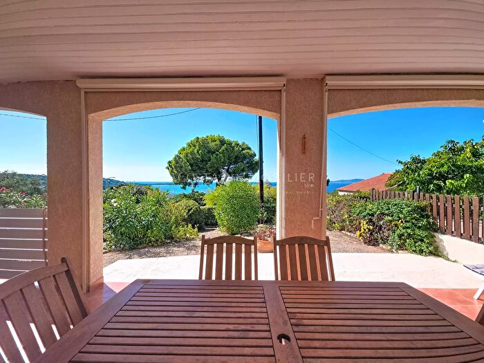 Maison à vendre - Albitreccia - 4 pièces - 3 chambres