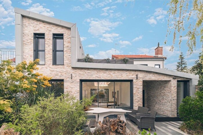 Maison à vendre - Bagneux, Schweitzer, Barbanson, Paul Vaillant Couturier - 9 pièces - 4 chambres