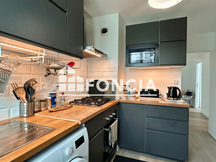 Appartement à vendre - La Courneuve, Verlaine - 3 pièces - 2 chambres