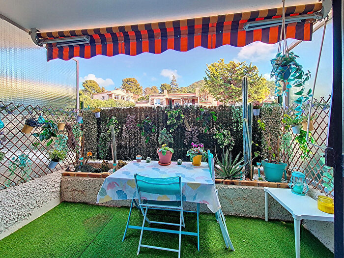 Appartement à vendre - Saint-Cyr-sur-Mer, Port dAlon - 1 pièce