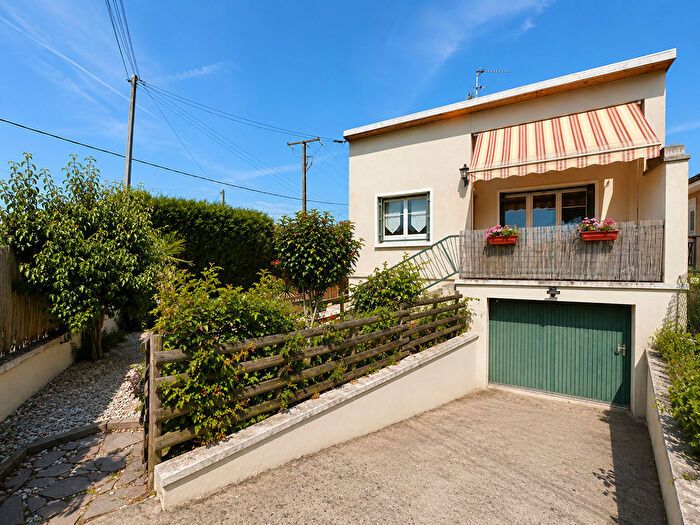 Maison 4 pièces à Conflans-Sainte-Honorine, Montaigne, à vendre
