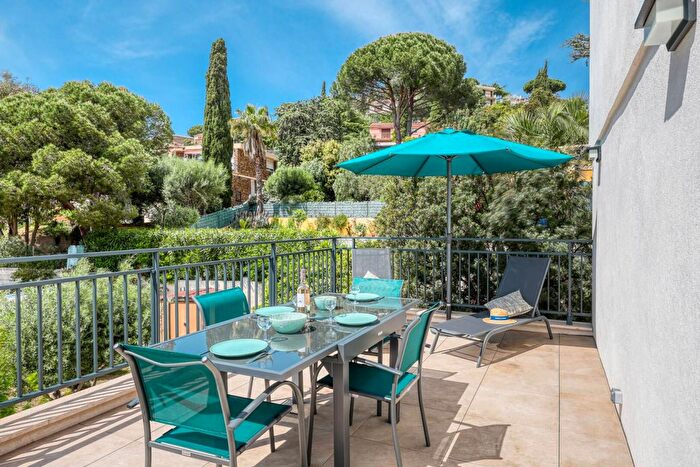 Appartement 3 pièces à vendre - Le Lavandou, Rousset, Four des Maures, Saint-Clair
