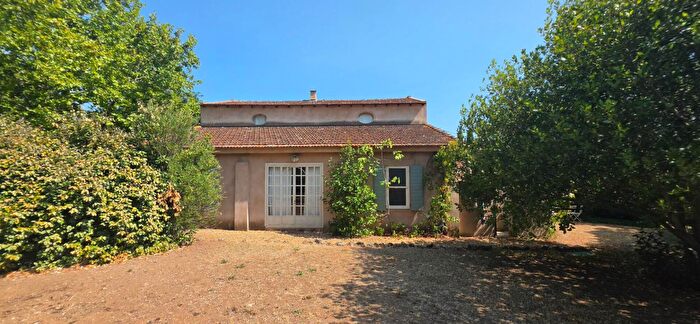 Maison 11 pièces à Le Muy, à vendre