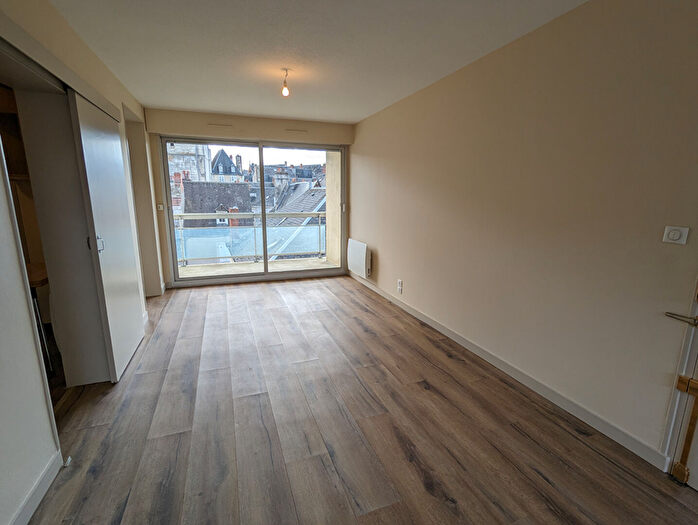 Bourges, Centre-ville, Charlet, Lahitolle, Pignoux, Sembat : Appartement 2 pièces à louer