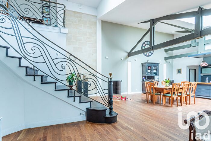 Maison à vendre - Mérignac, Saint-Augustin - 9 pièces - 4 chambres