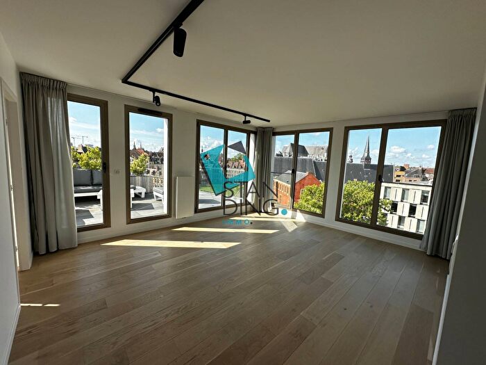 Appartement à louer - Vieux Lille - 4 pièces - 3 chambres