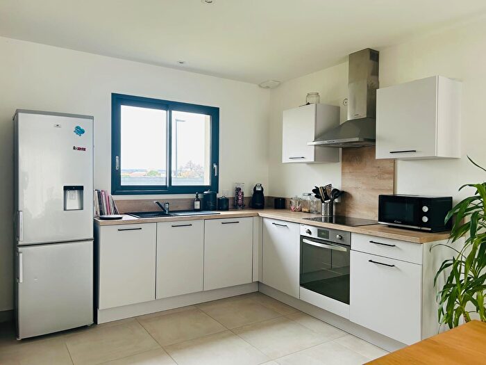 Maison à vendre - Chatuzange-le-Goubet - 4 pièces - 3 chambres