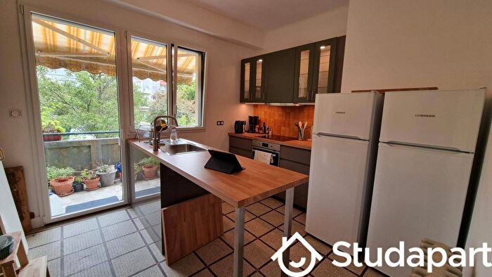 Appartement à louer - République, Nantes - 1 pièce - 4 chambres