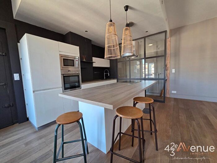 Appartement à vendre - Saint-Étienne, Centre-ville, Peuple, Chavanelle - 3 pièces - 2 chambres