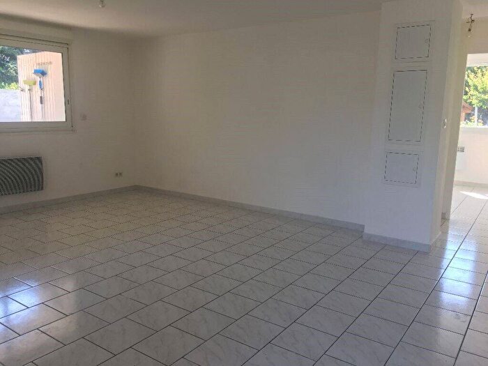 Appartement à louer - Les Mées - 3 pièces - 3 chambres