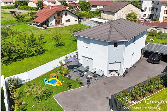 Maison 5 pièces à vendre à Saint-Genis-Pouilly