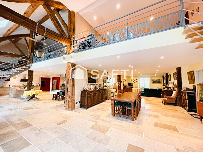 Maison 8 pièces à vendre à Colmier-le-Haut