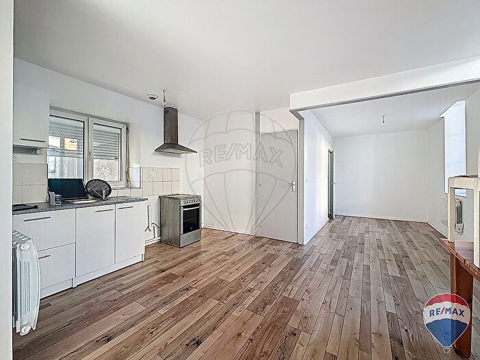 Appartement à louer - Verdun-sur-le-Doubs - 3 pièces - 2 chambres