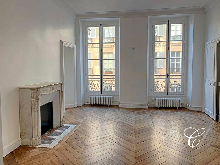 Notre Dame, Versailles : Appartement 4 pièces à louer