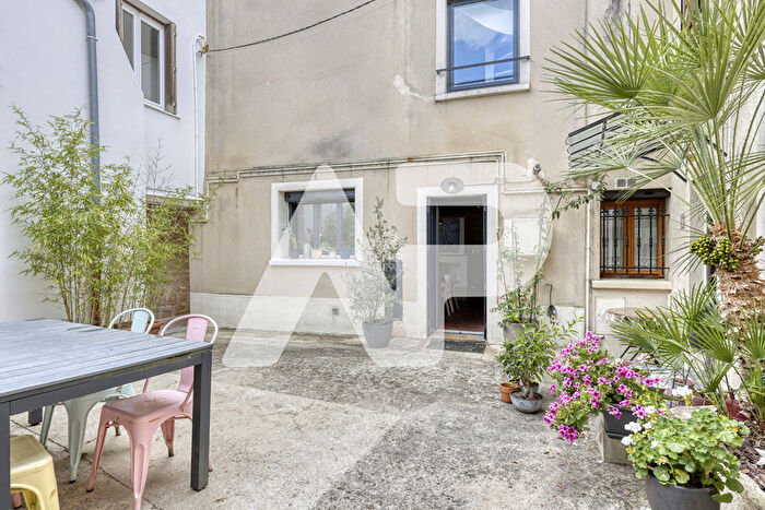 Maison à vendre - Nanterre, Centre-ville - 6 pièces - 4 chambres