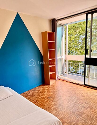 Appartement 4 pièces à Quartiers Nord-Ouest, Villejean, à vendre