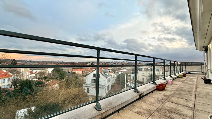 Appartement à vendre - Corbeil-Essonnes, Centre-ville - 3 pièces - 2 chambres