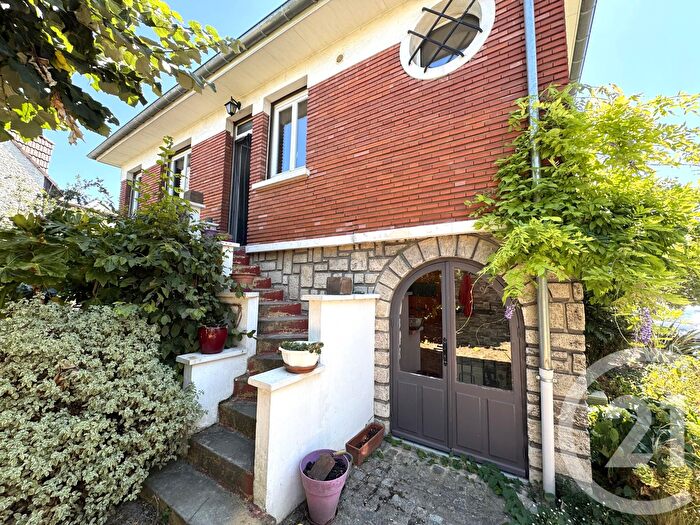 Sucy-en-Brie, Gare, Noyers, Berges de Sucy : Maison 6 pièces à vendre